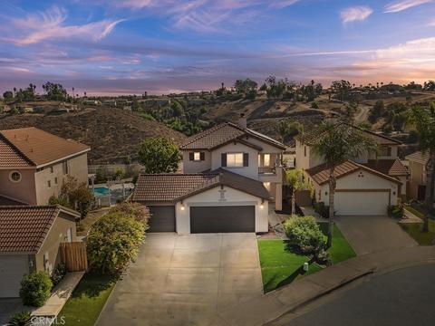 17488 Meadow Rock Dr, Riverside, CA 92503 | 36 Photos - Movoto