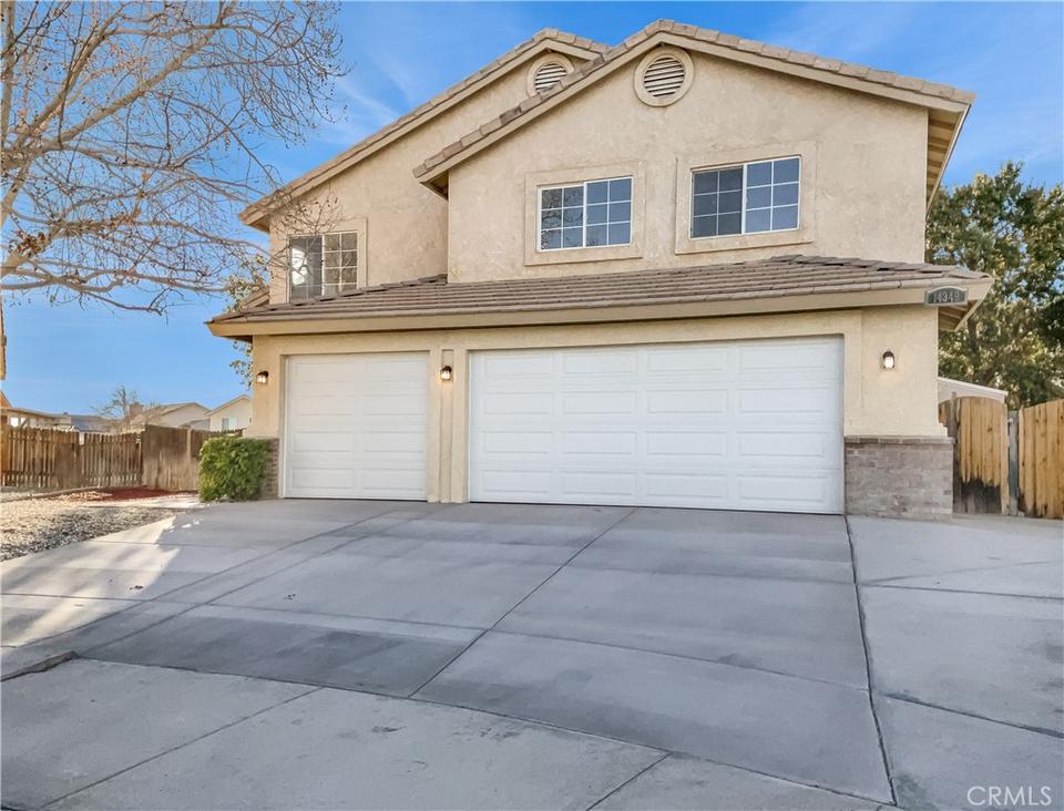14349 Aaron Ct, Victorville, CA 92394 | 23 Photos - Movoto