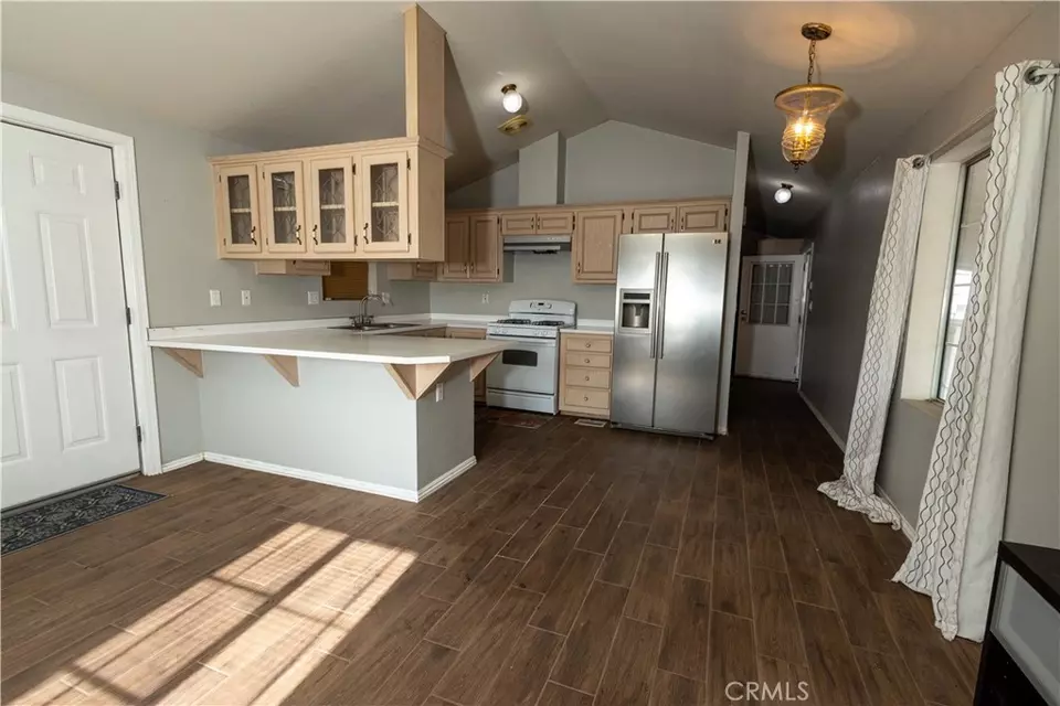 10001 W Frontage Rd #171, South Gate, CA 90280 | 20 Photos - Movoto