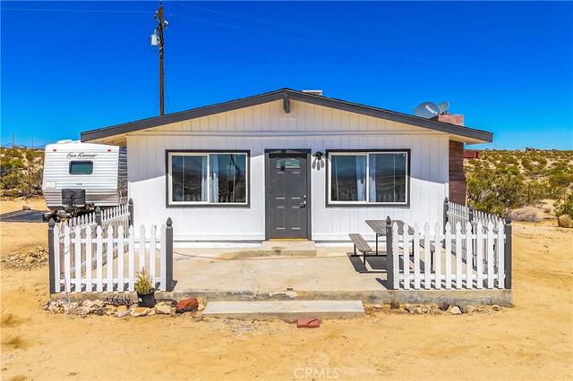 69924 Pole Line Rd, Twentynine Palms, CA 92277 | 40 Photos - Movoto