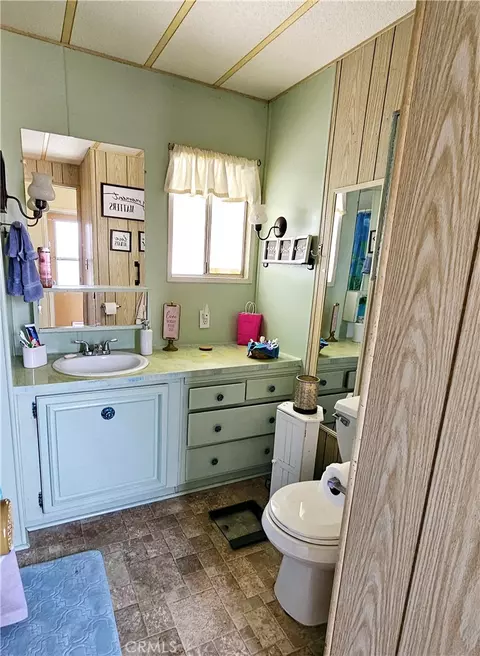 7484 Kickapoo Apt 13 Trl, Yucca Valley, CA 92284 | 11 Photos - Movoto