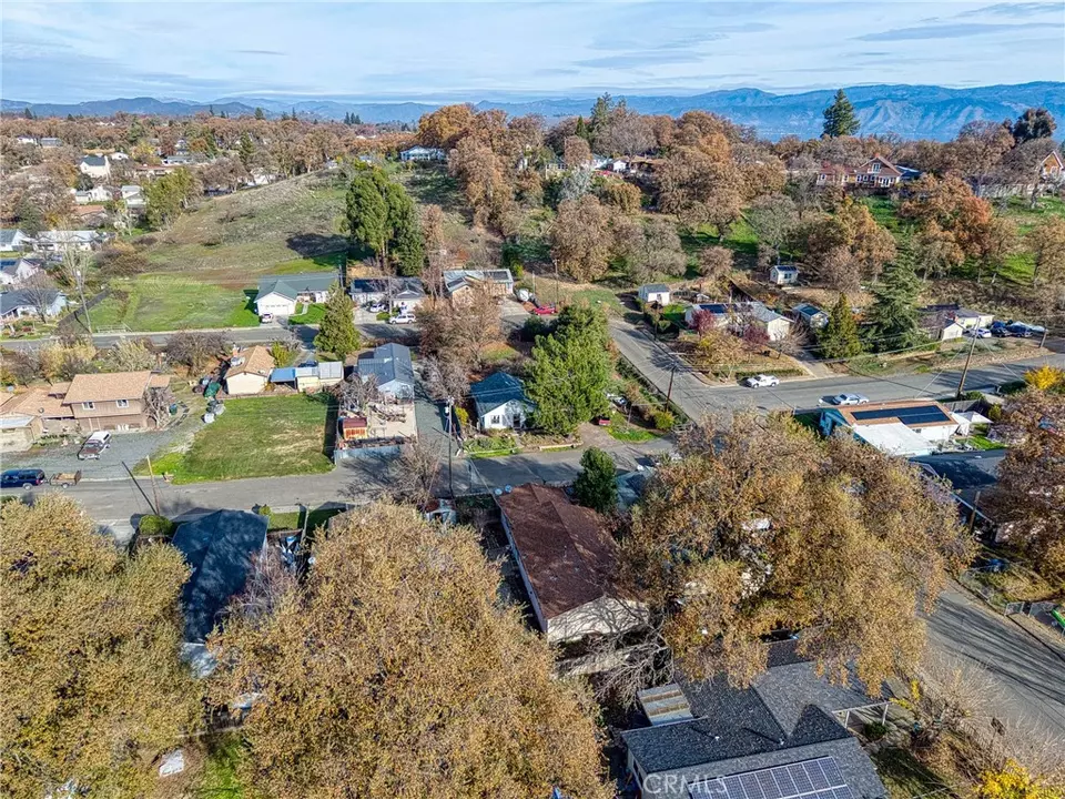 1011 2nd, Lakeport, CA 95453 | MLS# LC25278675 | 37 Photos - Movoto
