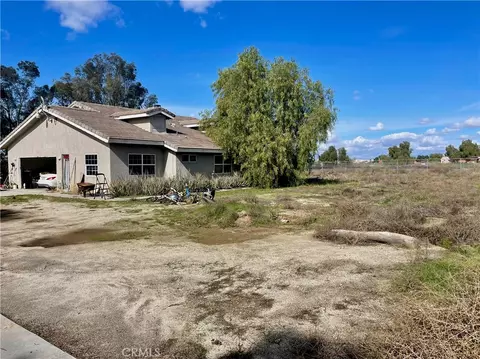 21931 Cedar St, Perris, CA 92570 | 43 Photos - Movoto