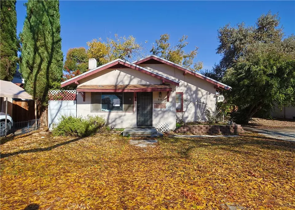 415 W 25th St, Merced, CA 95340 | MLS# MC24241505 | 3 Photos - Movoto