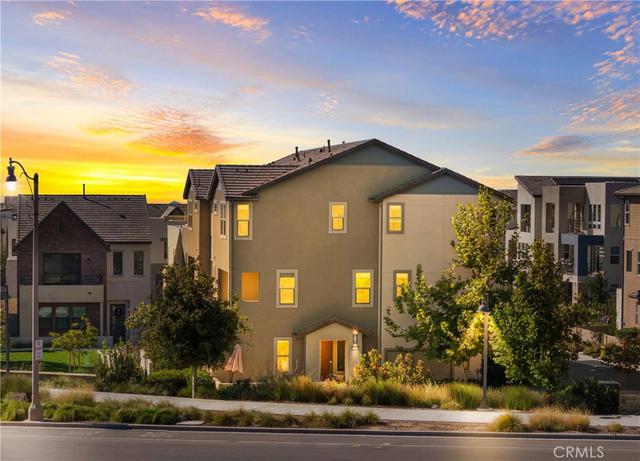 182 Irvine, CA Condos & Townhouses with 2+ Bed For Sale - Movoto