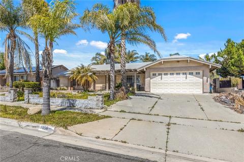 1050 Moffatt St, Rialto, CA 92377 | 22 Photos - Movoto