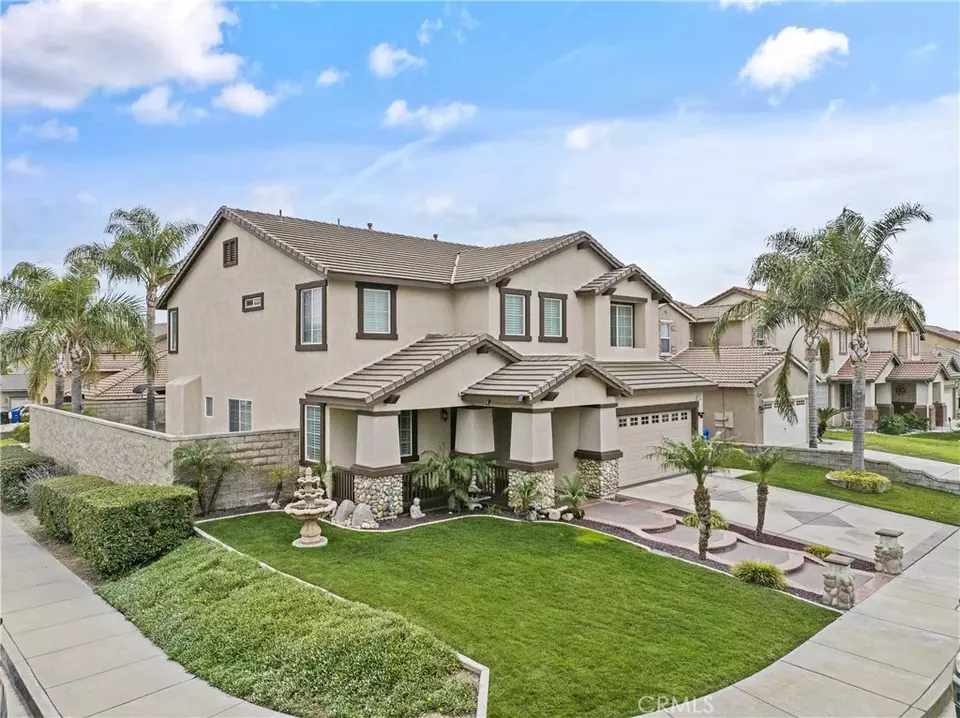 15555 Spruce Tree Way, Fontana, CA 92336 | 20 Photos - Movoto