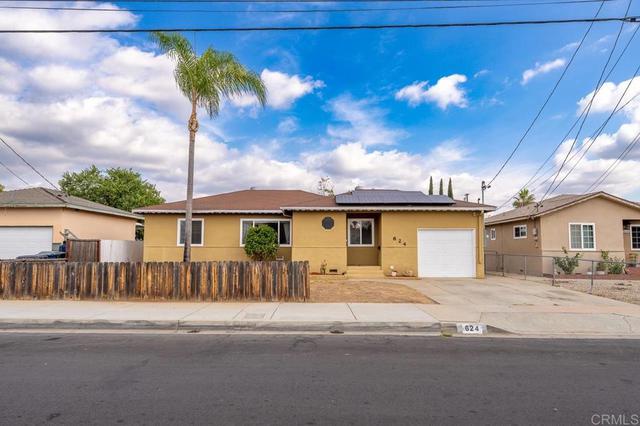 624 Erica St, Escondido, CA 92027 | 24 Photos - Movoto