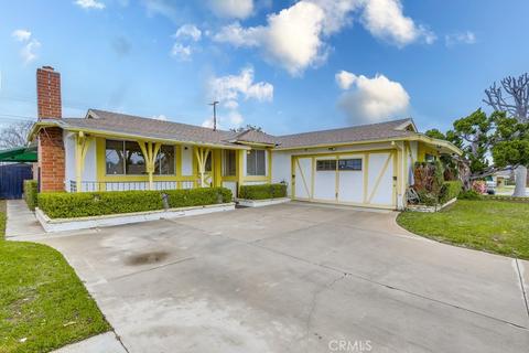 13309 Biola Ave, La Mirada, CA 90638 | 48 Photos | MLS #PW23051469 - Movoto