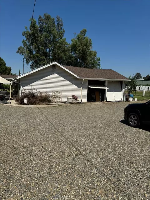 2863 E Childs Ave, Merced, CA 95341 | 38 Photos - Movoto