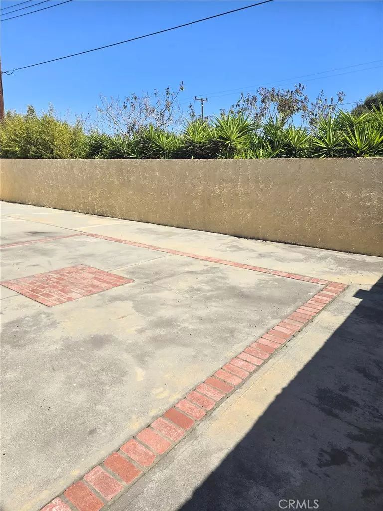 18716 Coltman Ave, Carson, CA 90746 | MLS# RS25054886 | 8 Photos - Movoto