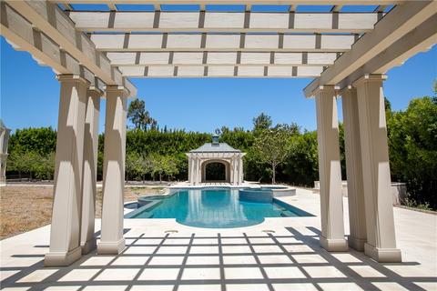 530 S Mapleton Dr, Los Angeles, CA 90024 | 60 Photos | MLS #SR22243495 ...