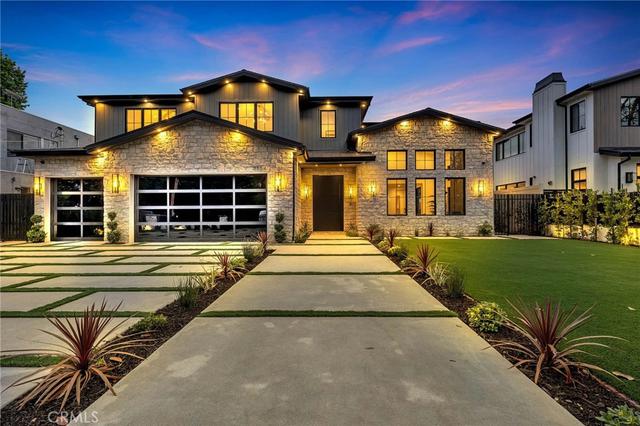 11554 Chiquita St, Studio City, CA 91604 | 69 Photos | MLS #SR23093491 ...