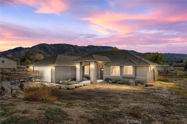 Stallion Springs, CA Real Estate & Homes with 4+ Beds For Sale - Movoto