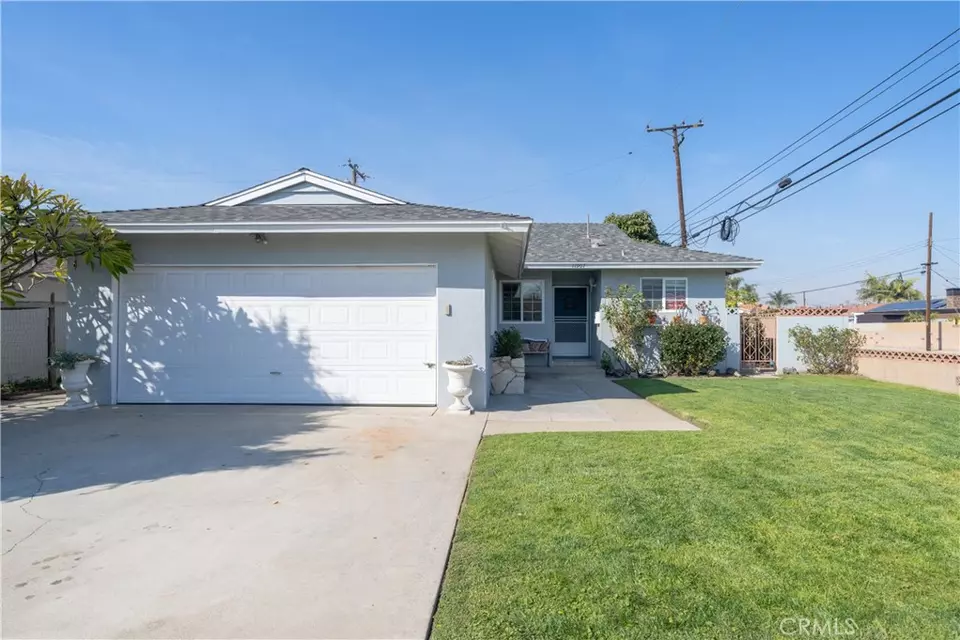 11907 Susan Ave, Downey, CA 90242 | 30 Photos - Movoto