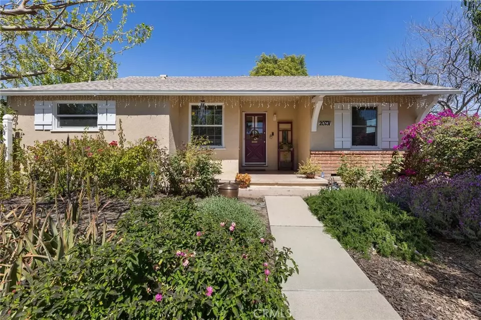 20731 Skouras Dr, Winnetka, CA 91306 | 36 Photos - Movoto