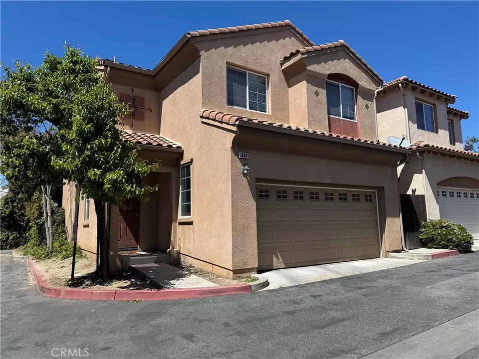 14647 Avenida De Mirada, Sylmar, CA 91342 | MLS# SR25034742 | 5 Photos ...