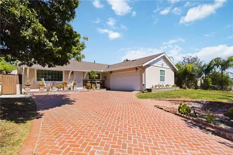 11652 Gerald, Granada Hills, CA 91344 | MLS# SR26130454 | 37 Photos ...