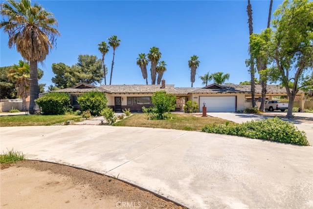 30101 Lakeview Ave, Nuevo, CA 92567 | 40 Photos - Movoto