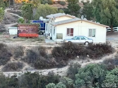 38511 Stratton Rd, Temecula, CA 92592 | 75 Photos - Movoto