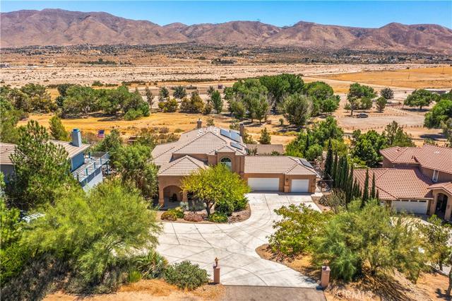 7597 Calpella Ave, Hesperia, CA 92345 | 65 Photos - Movoto