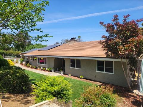 3732 Olive Hill Rd, Fallbrook, CA 92028 | 32 Photos | MLS #TR23072924 ...