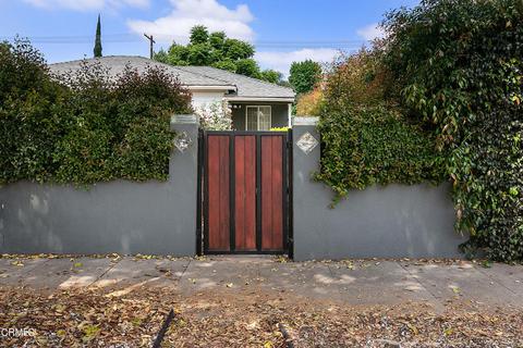 6417 White Oak Ave, Reseda, CA 91335 | 34 Photos | MLS #V1-18429 - Movoto