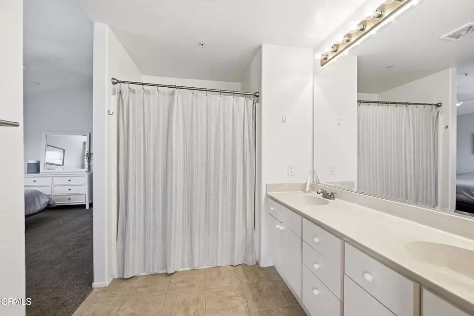 2108 Avila Pl, Oxnard, CA 93036 | MLS# V1-33748 | 27 Photos - Movoto