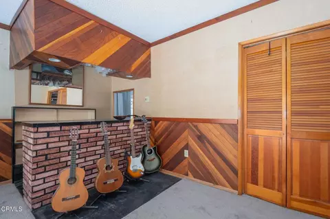 2207 Mariposa St, Oxnard, CA 93036 | MLS# V1-36972 | 18 Photos - Movoto