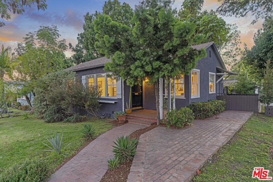 1415 Overhill Dr, Inglewood, CA 90302 | 43 Photos | MLS #21-107777 - Movoto