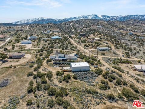 3570 Quail Rd, Pinon Hills, CA 92372 | 52 Photos | MLS #23-258075 - Movoto