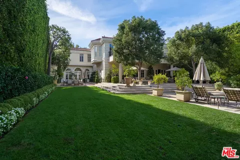 722 N Elm Dr, Beverly Hills, CA 90210 | 51 Photos - Movoto