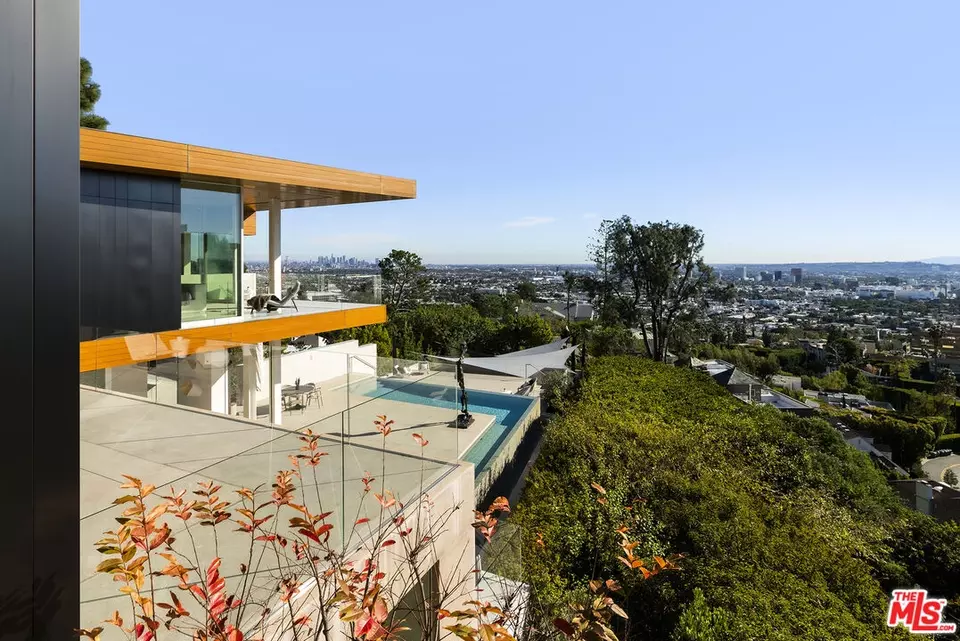 1430 Sunset Plaza Dr, Los Angeles, CA 90069 | 1 photo - Movoto