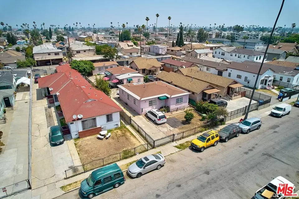857 W 85th St, Los Angeles, CA 90044 | 13 Photos - Movoto