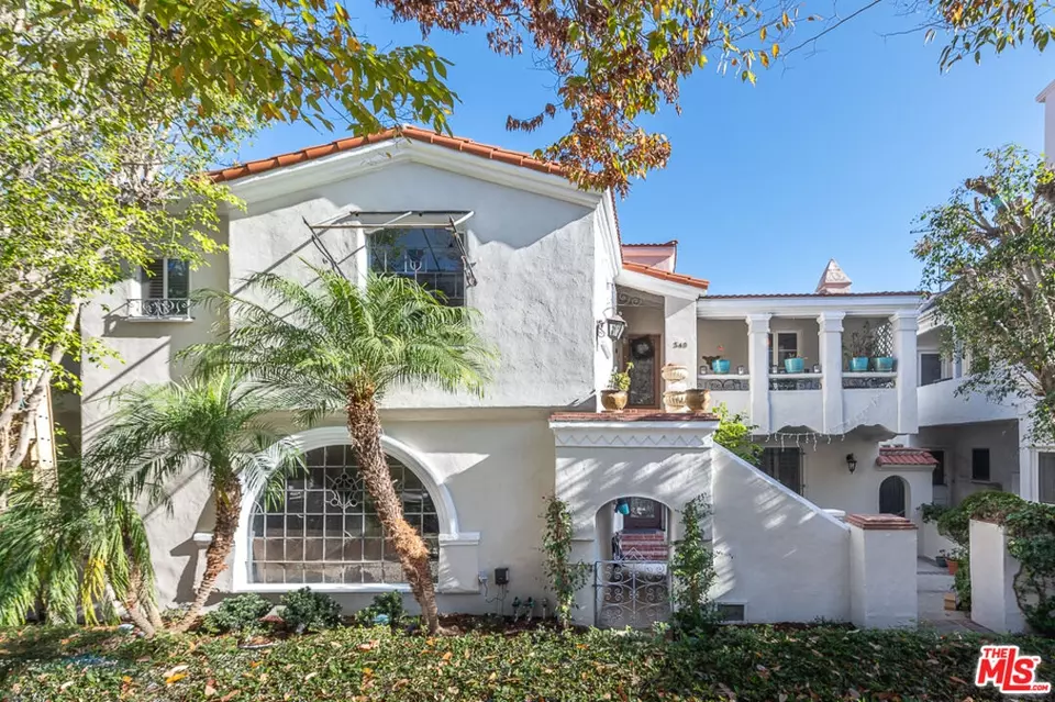 340 S Reeves Dr, Beverly Hills, CA 90212 | 35 Photos - Movoto