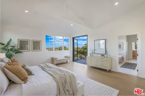 8016 Dunfield Ave, Los Angeles, CA 90045 | 37 Photos - Movoto