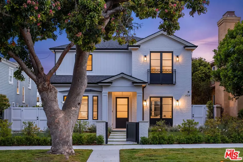 628 10th St, Santa Monica, CA 90402 | 50 Photos - Movoto