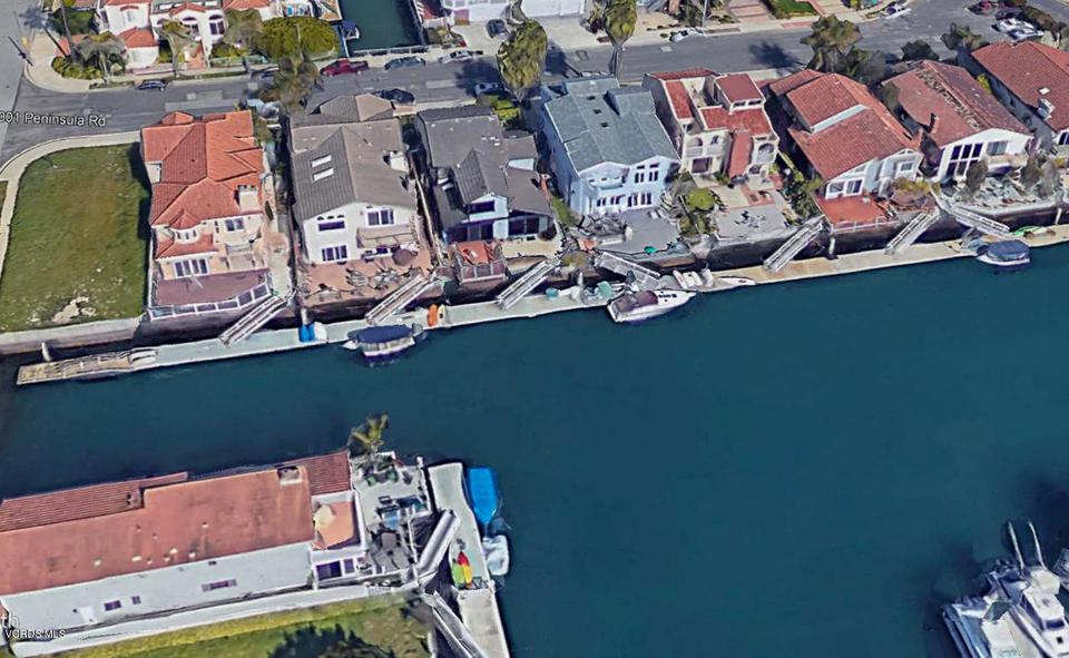 2001 Peninsula Rd, Oxnard, CA 93035 - Movoto