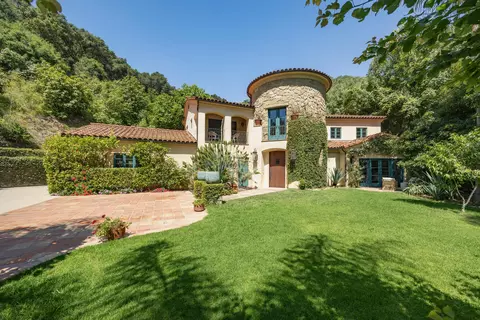 1493 Sycamore Canyon Rd, Montecito, CA 93108 | MLS# 26-1705 | 47 Photos ...
