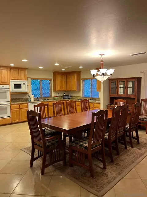 978 Harbison Canyon Rd, El Cajon, CA 92019 | 26 Photos - Movoto