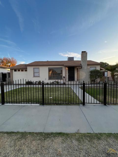 1333 4th St, Wasco, CA 93280 | 31 Photos | MLS #202212439 - Movoto