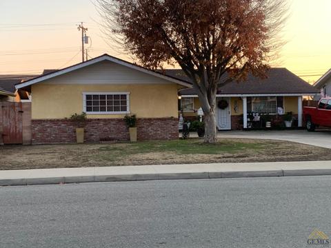 1209 Lily St, Wasco, CA 93280 | 24 Photos | MLS #202212977 - Movoto