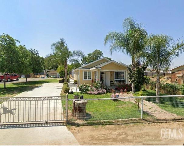 8155 Farmers Ln, Bakersfield, CA 93307 | 1 photo - Movoto