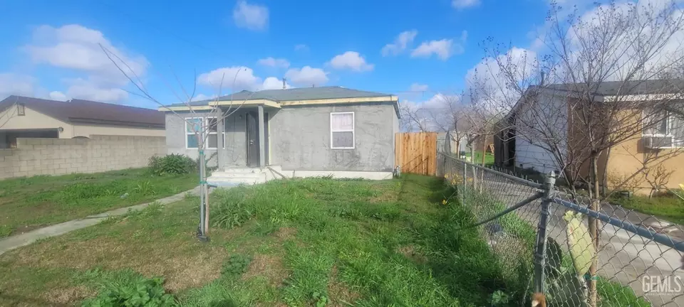 1816 Filson St, Bakersfield, CA 93307 | 5 Photos - Movoto