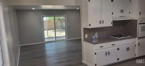 401 Countryside Dr, Bakersfield, CA 93308 | 50 Photos - Movoto