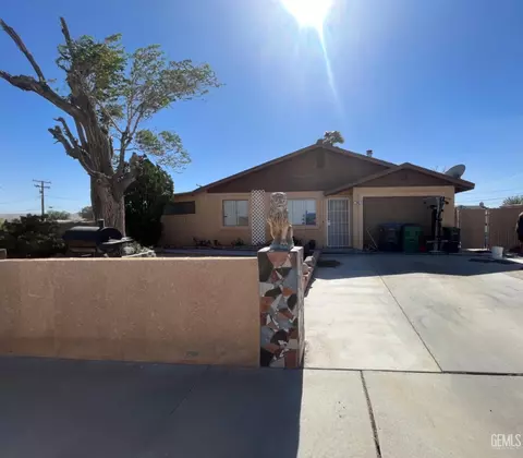 927 W Vulcan Ave, Ridgecrest, CA 93555 | 1 photo - Movoto