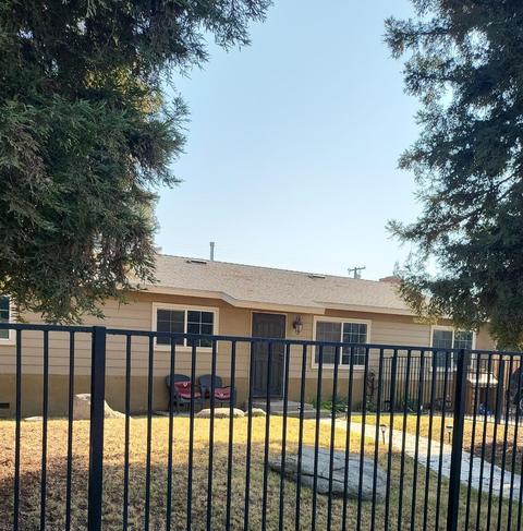 2651 W Theta Ave, Porterville, CA 93257 | 18 Photos | MLS #PI22093295 ...