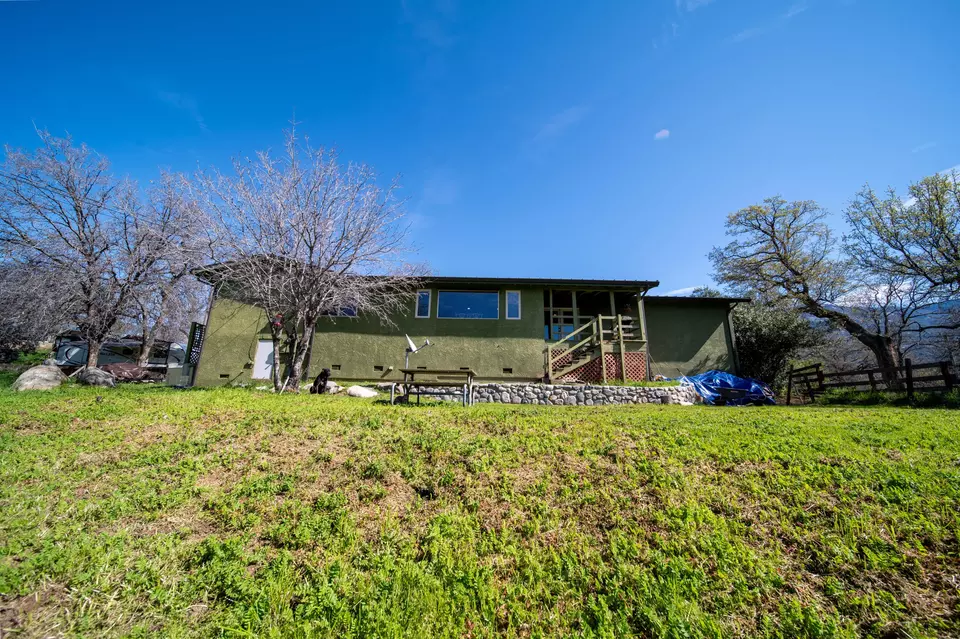 44040 Skyline Dr, Three Rivers, CA 93271 | 40 Photos - Movoto