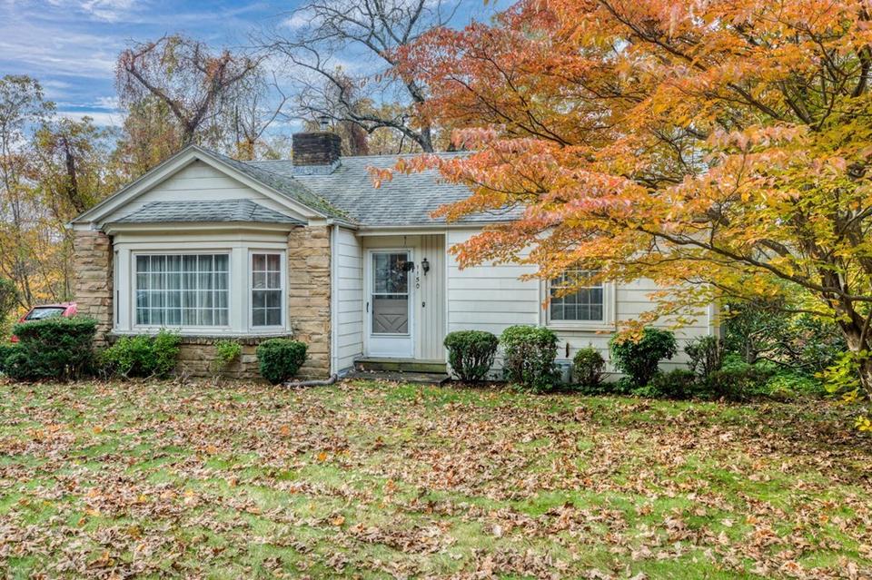 1150 Thorndike St, Palmer, MA 01069 | 22 Photos - Movoto