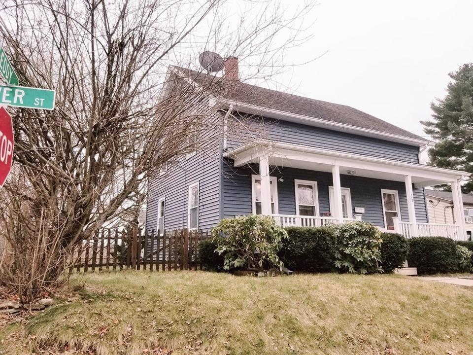 12 Tower St, Webster, MA 01570 | 26 Photos - Movoto